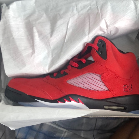 Raging Bulls 5s